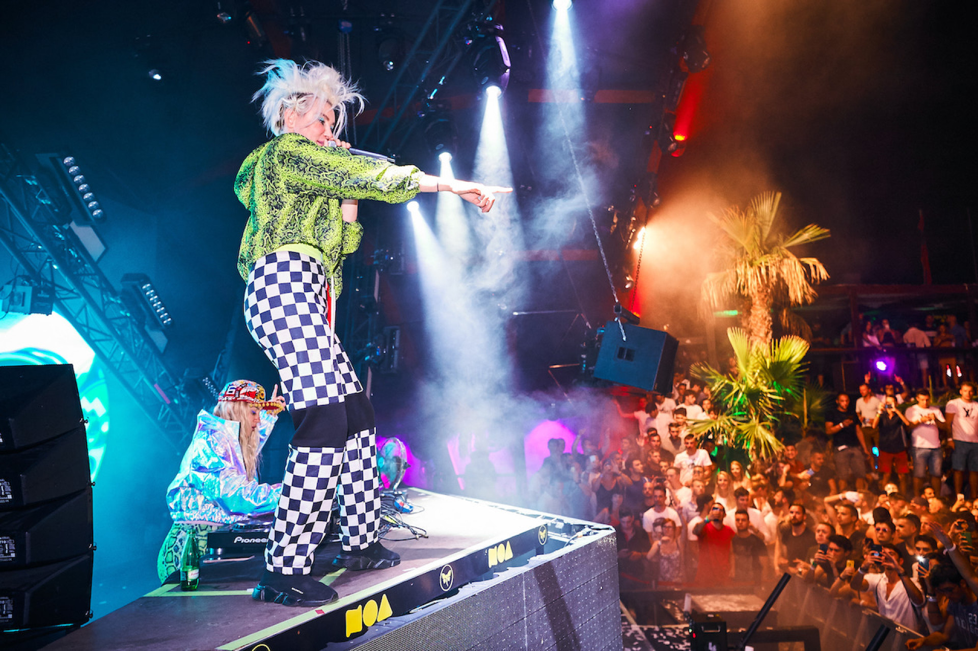 NOA - Official Noa Beach Club